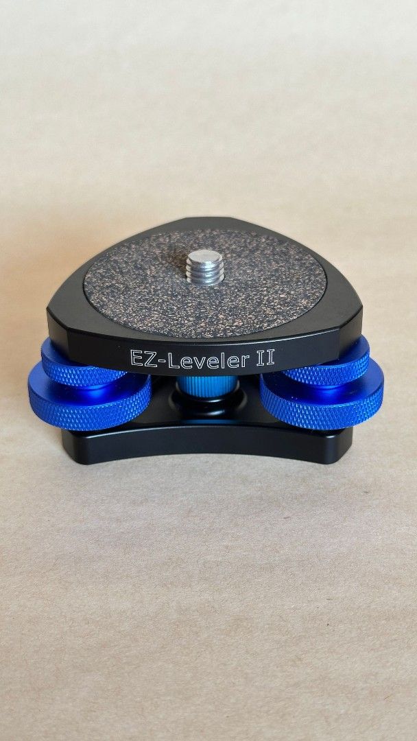 Tripod Leveler Tri-Wheel Leveling Base with 3/8 inch Screw, 3 Dials ...