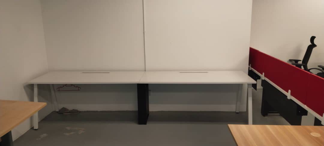 Workstation in line 2 seater refer 2nd and 3rd photo item no.1 ...