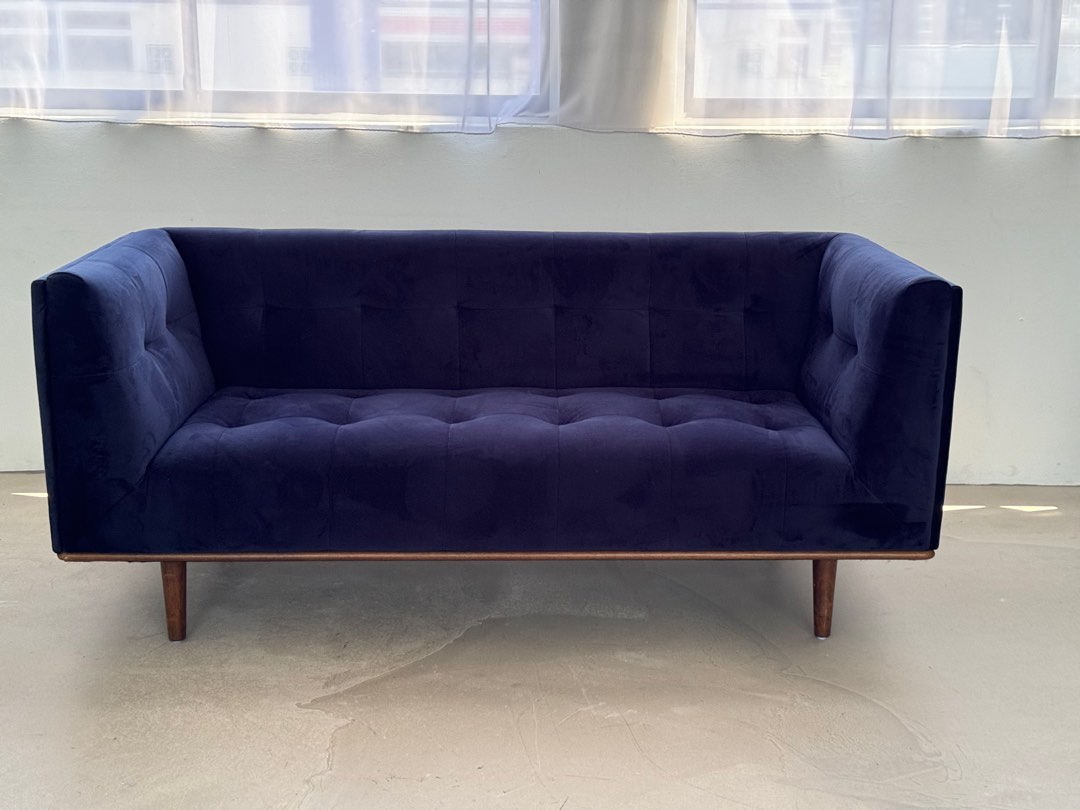 Castlery Sofa 3 seat blue velvet, Garage Sale on Carousell