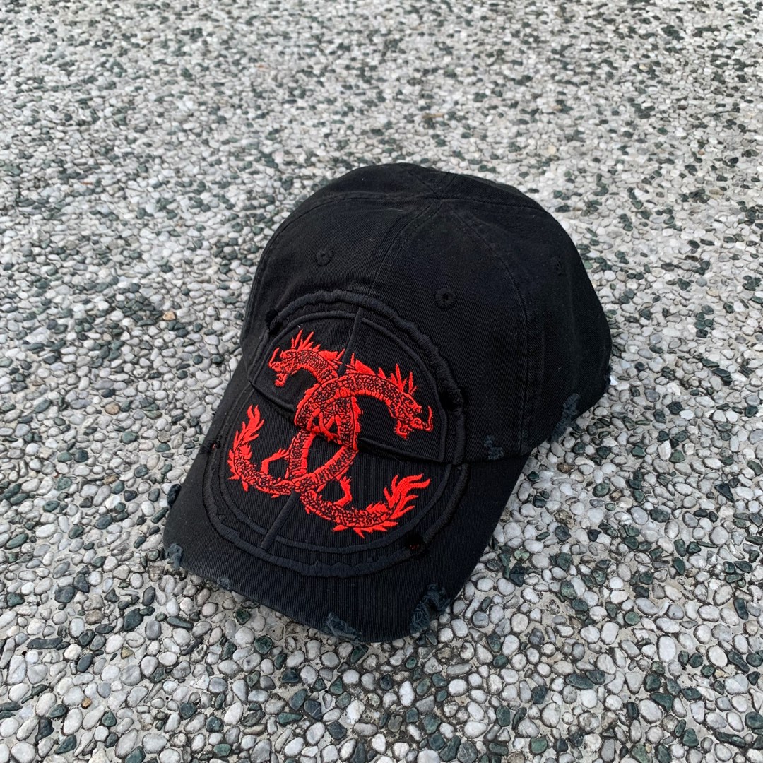 Eight slash Knife arc big link logo black hat, Men's Fashion ...