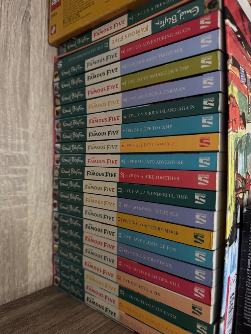 Famous five story book, Hobbies & Toys, Books & Magazines, Children's ...