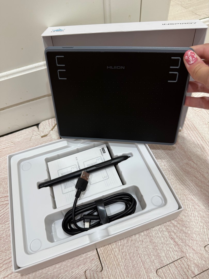 HUION繪王 H430P 繪圖板, 電腦及科技產品, 電腦周邊產品, 其他電腦及電子周邊產品在旋轉拍賣