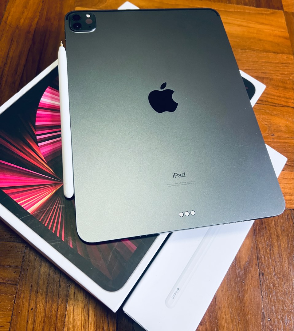 iPad Pro 11 inch 128gb, Garage Sale on Carousell