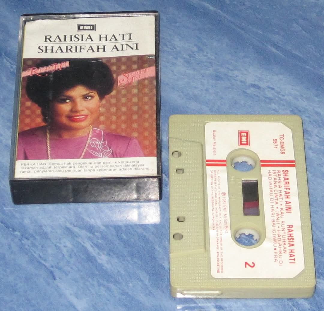 Kaset SHARIFAH AINI, Hobbies & Toys, Music & Media, CDs & DVDs on Carousell
