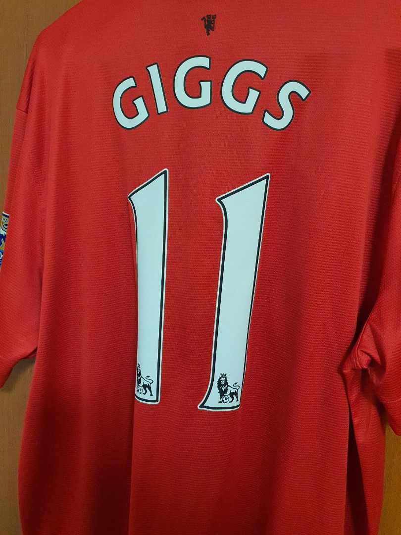 Manchester United 13/14 Ryan Giggs 11 Home Kit, Men's Fashion ...