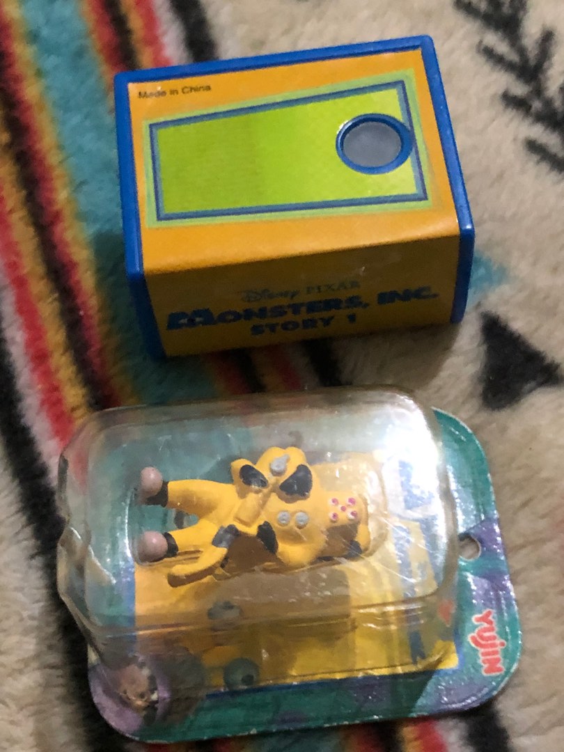 Monster Inc. collectible micro figurine and viewfinder toy, Hobbies ...