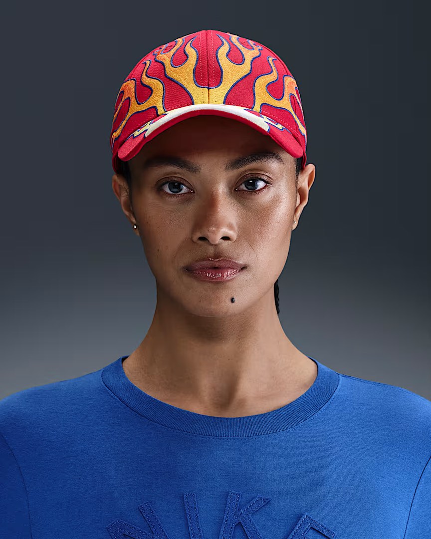 Nike Club Cap Structured OG Flame Cap (red), Men's Fashion, Watches ...