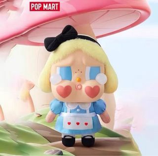 Popmart crybaby graduation plushie (30Cm), Hobbies & Toys, Toys & Games ...