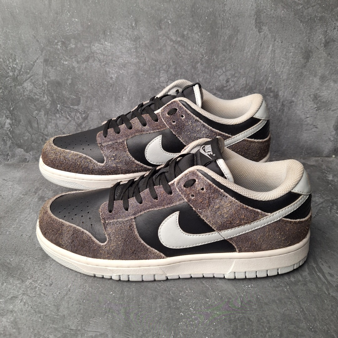 SB Dunk low Retro Animal Pack Zebra, Fesyen Pria, Sepatu , Sneakers di ...