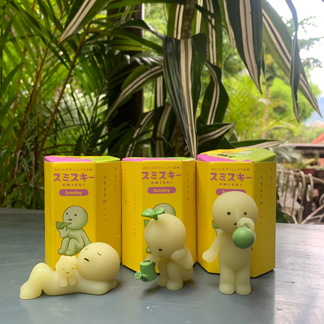 Smiski sealed foil sunbathing and bubbles, Hobbies & Toys, Toys & Games ...