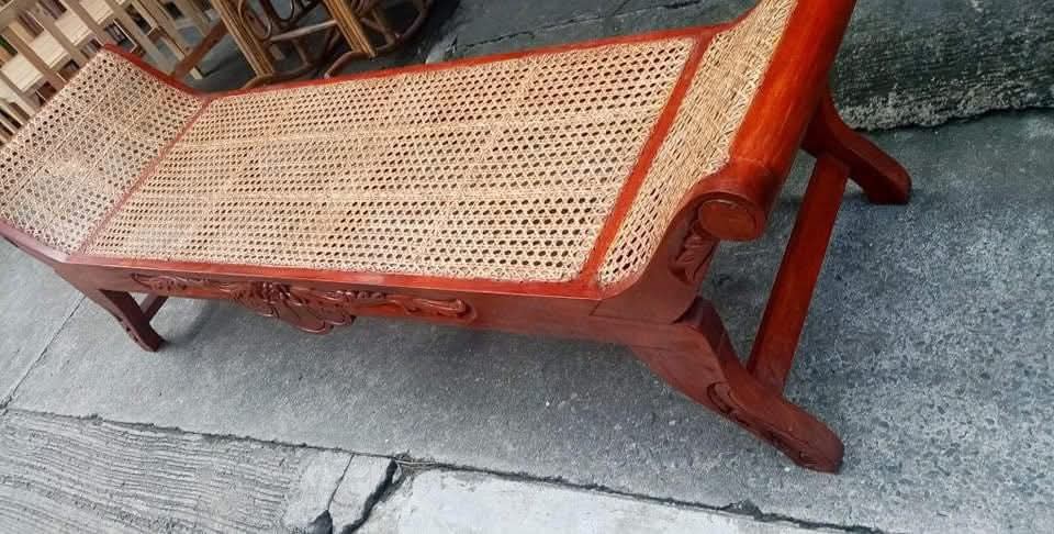 Solihiya day bed, Furniture & Home Living, Furniture, Chairs on Carousell