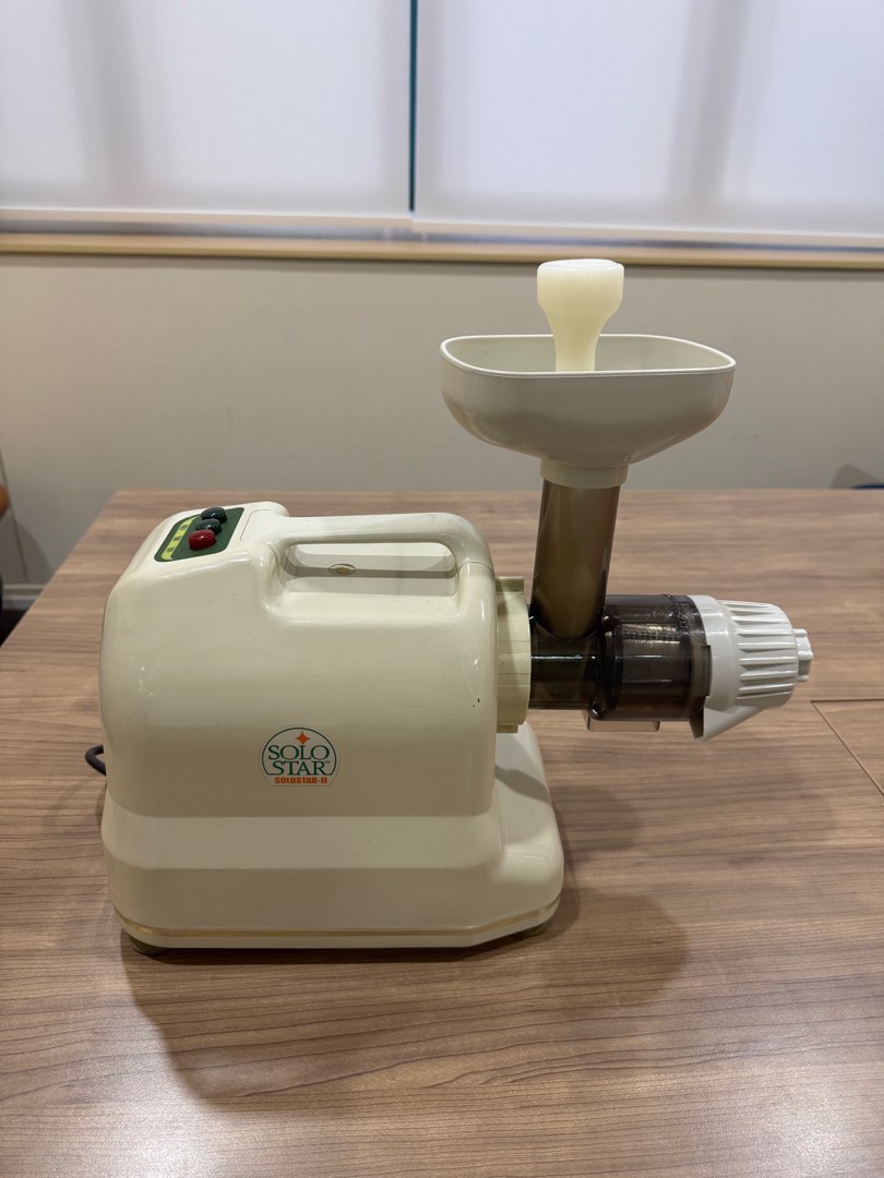 SOLOSTAR II HEAVY DUTY JUICE EXTRACTOR, TV & Home Appliances, Kitchen ...