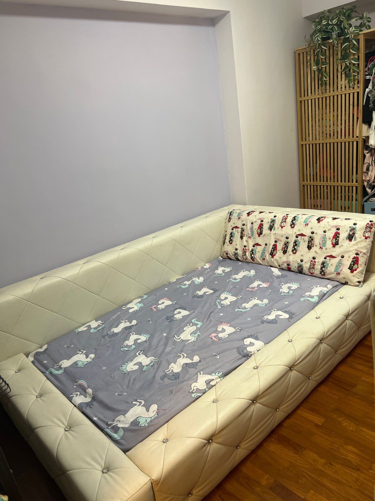 Flash clearance for your tenant! Super Single Specially indented ...