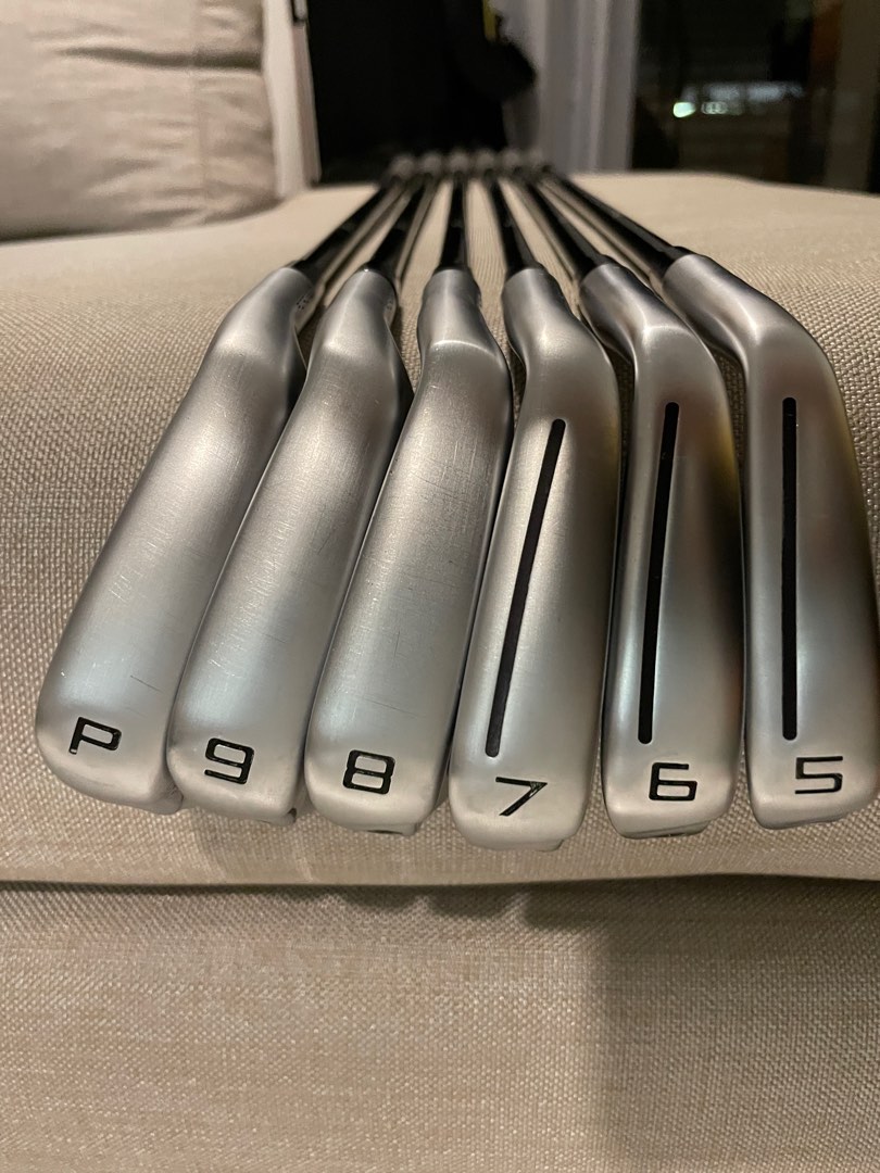 Taylormade P790 (5-P) 2021 Model, Sports Equipment, Sports & Games, Golf on Carousell