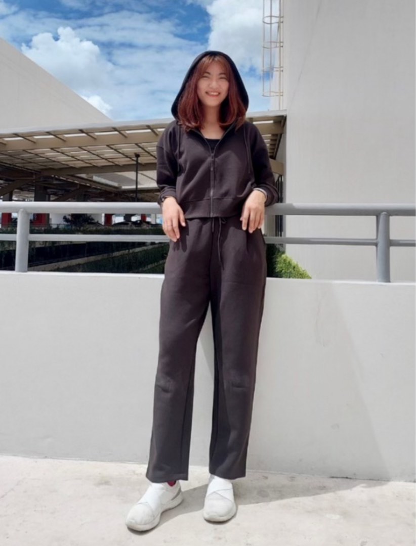 Uniqlo Dry Sweat Set Coordinates - Jacket and Pants, Women's Fashion ...