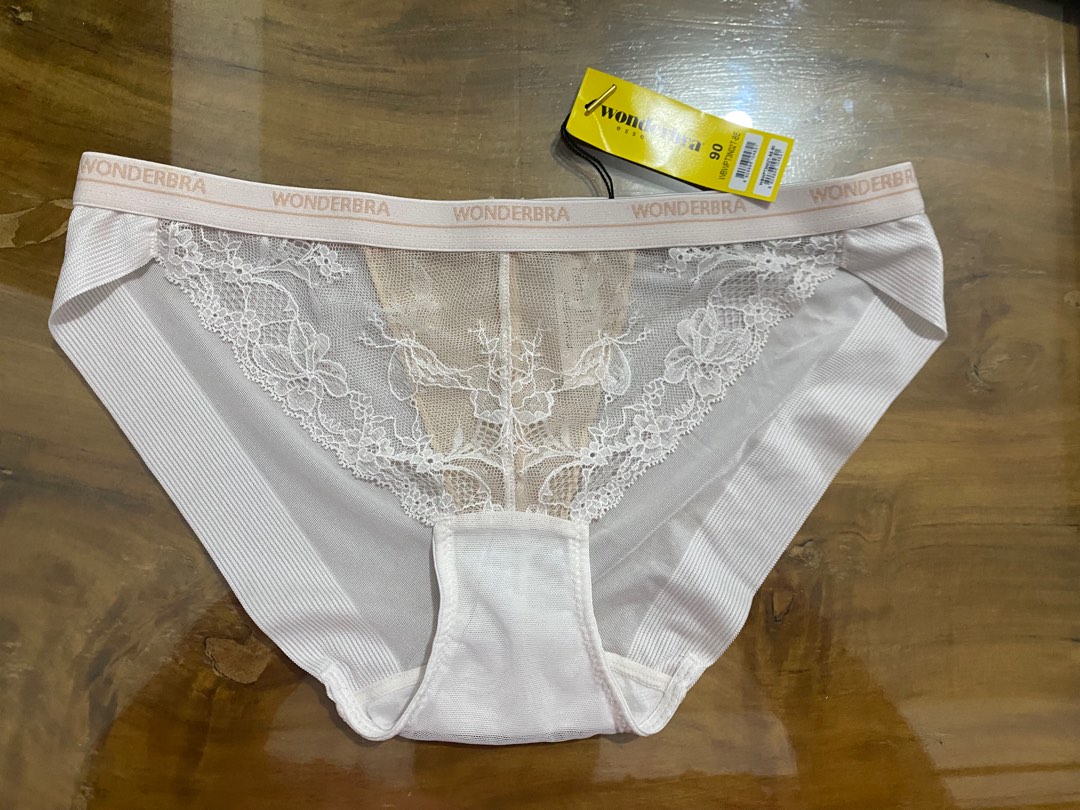 Wonderbra White Underwear/Panty, Women's Fashion, Undergarments ...