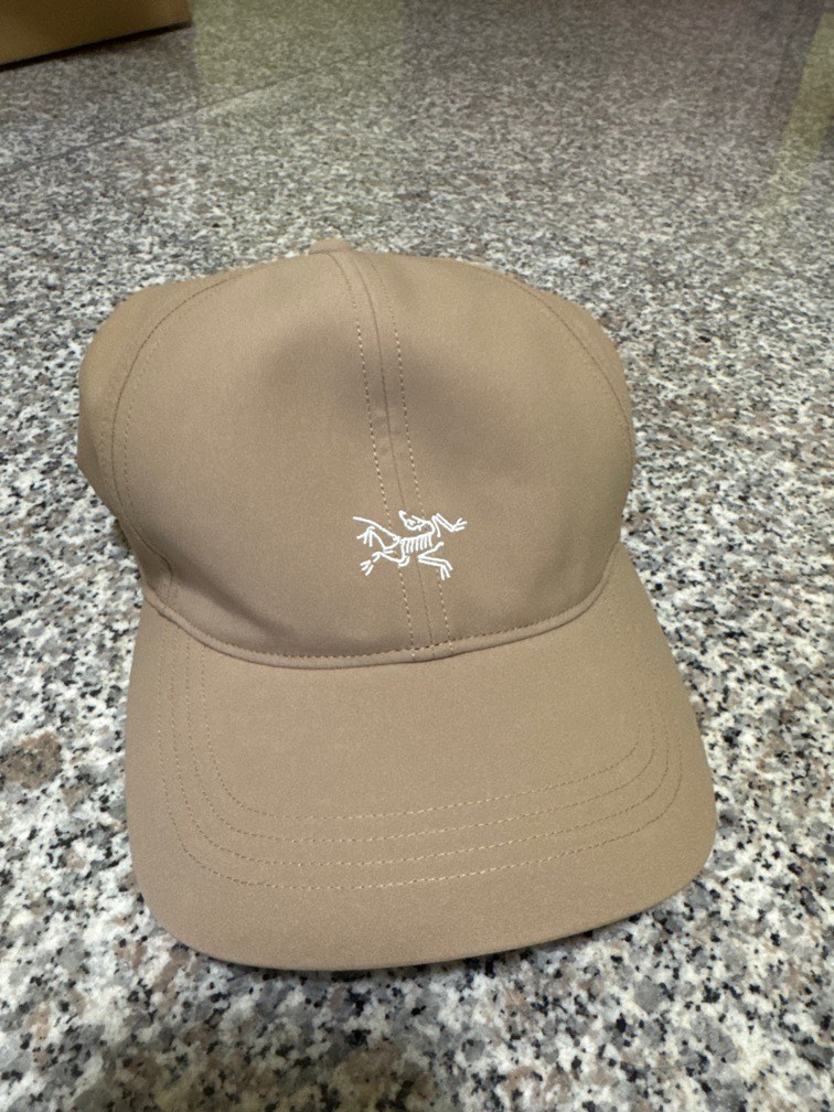 Arcteryx Small Bird Hat 58cm on Carousell