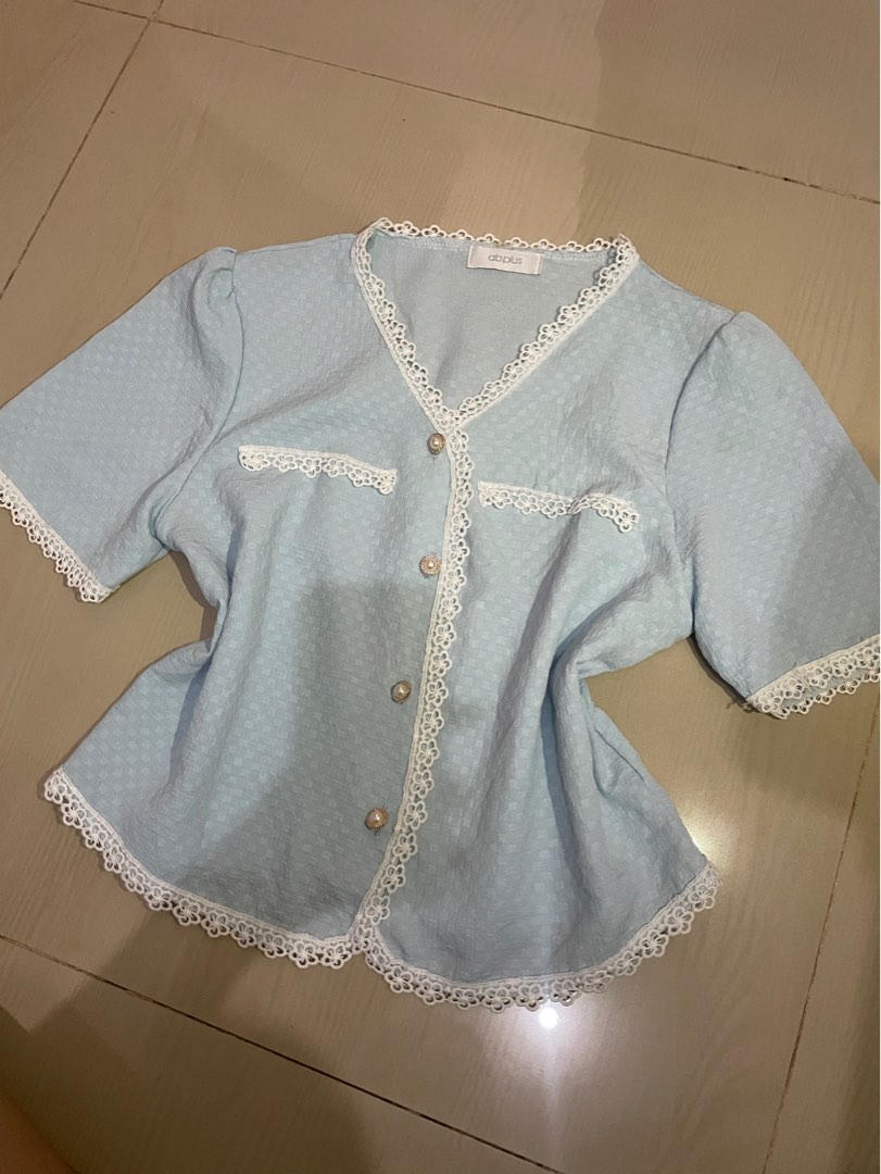 Cardigan baby blue crop top bkk crop tea top korean look, Fesyen Wanita ...