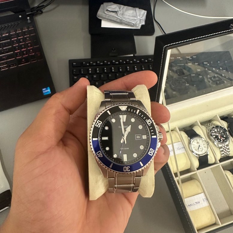Casio duro Batman 200m water resistant, Luxury, Watches on Carousell