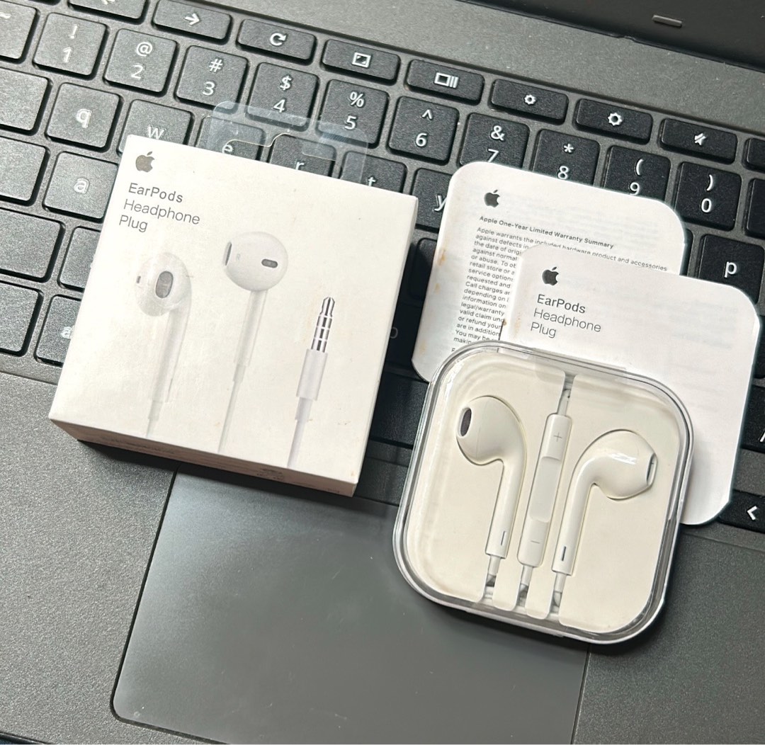 EARPODS HEADPHONE PLUG JACK, Audio, Earphones on Carousell