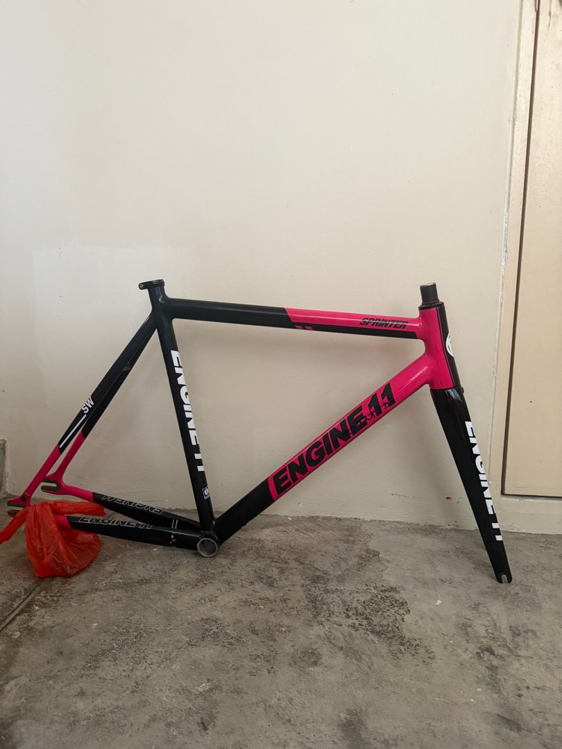 Engine 11 pink sprinter track frameset, Sports Equipment, Bicycles ...