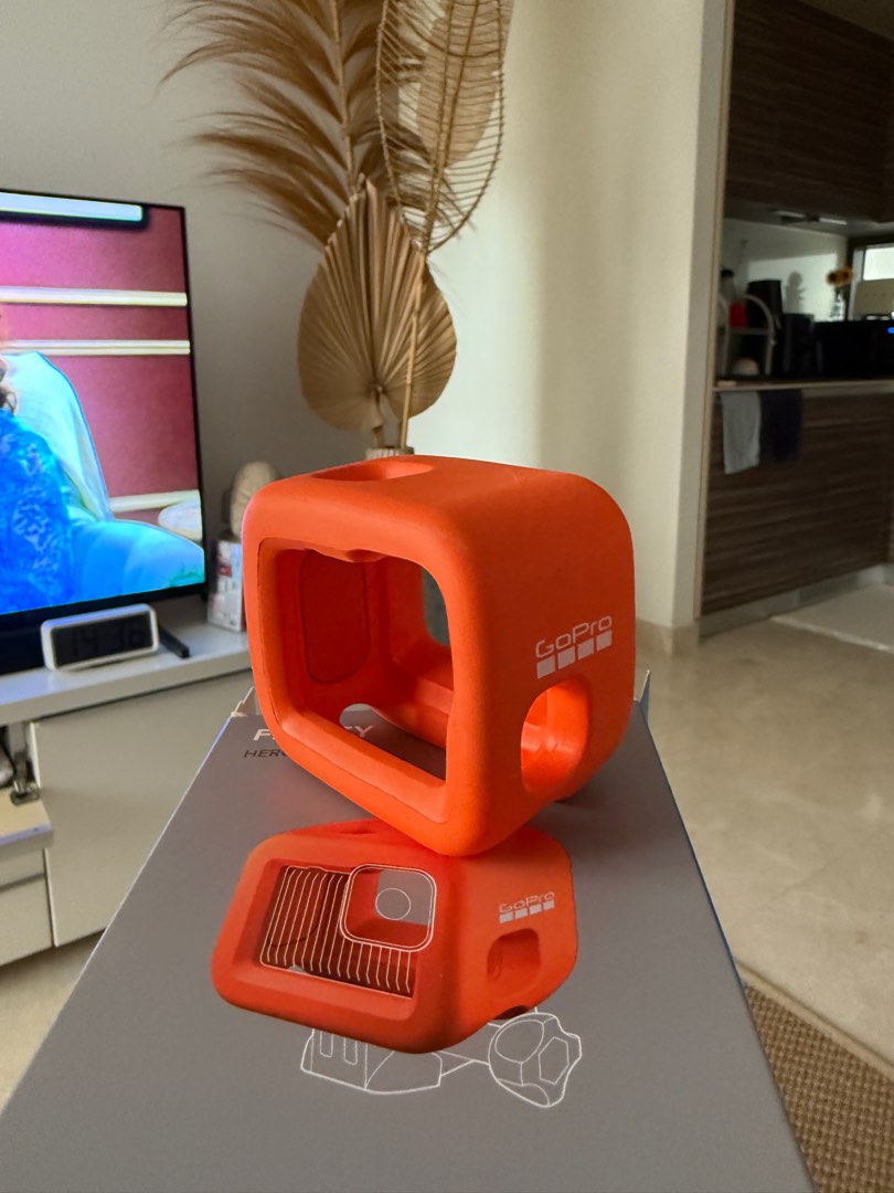 GoPro Hero Float, Mobile Phones & Gadgets, Other Gadgets on Carousell