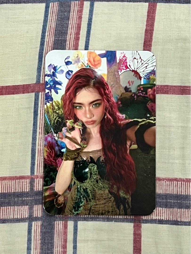 Official Grand Biniverse VIP Merch PC - GBV Mikha, Hobbies & Toys ...