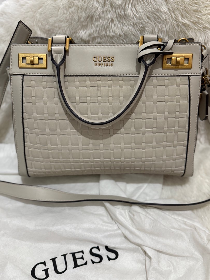 GUESS Sling Bag White Ivory ORIGINAL FROM GUESS STORE 100%, Fesyen ...