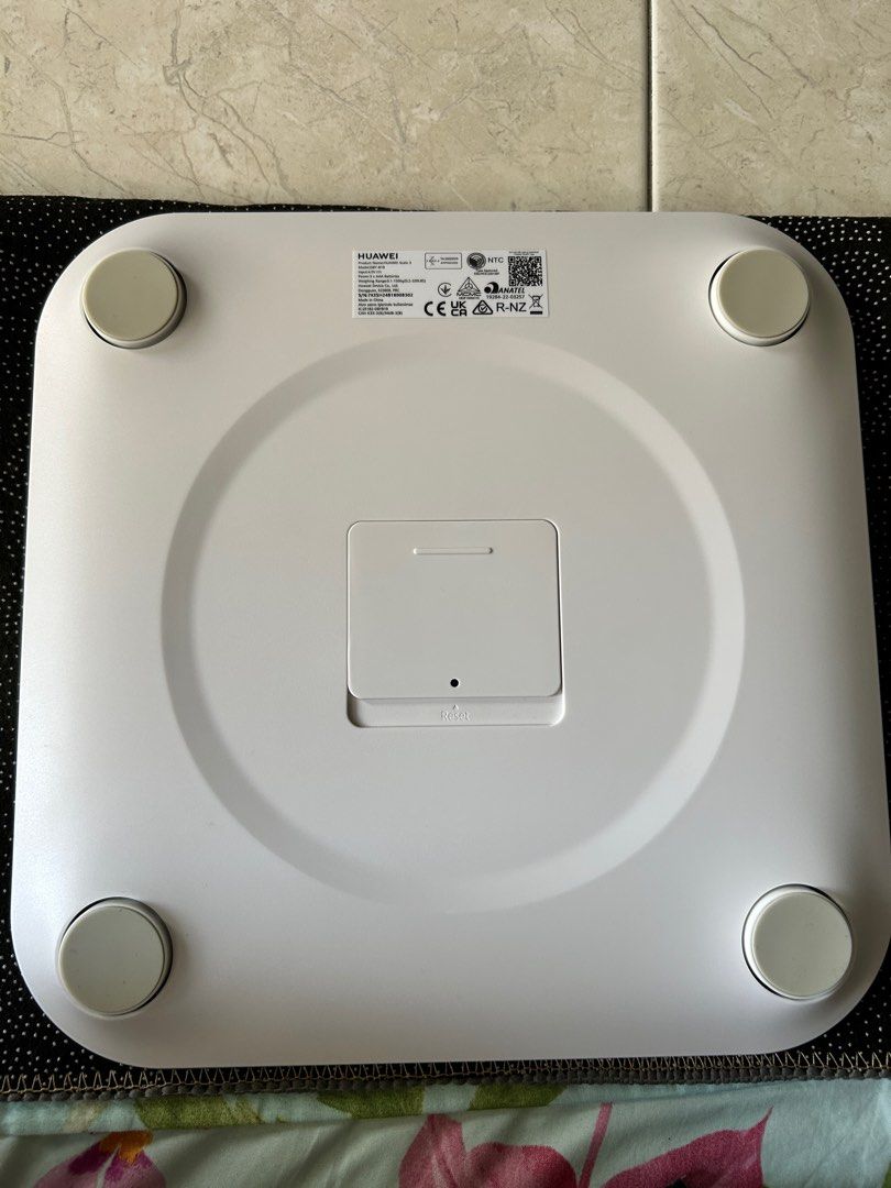 Huawei scale 3 Bluetooth, Health & Nutrition, Health Monitors ...