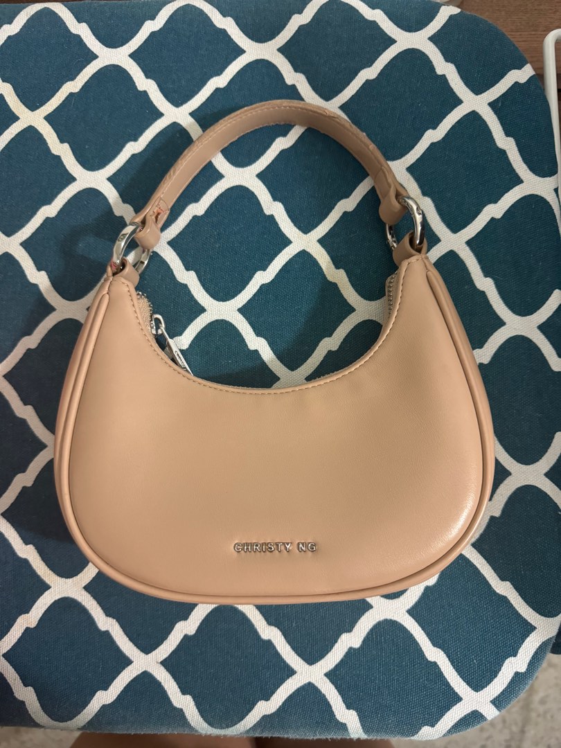 Julieta Mini Hobo Bag FREE, Women's Fashion, Bags & Wallets, Shoulder ...