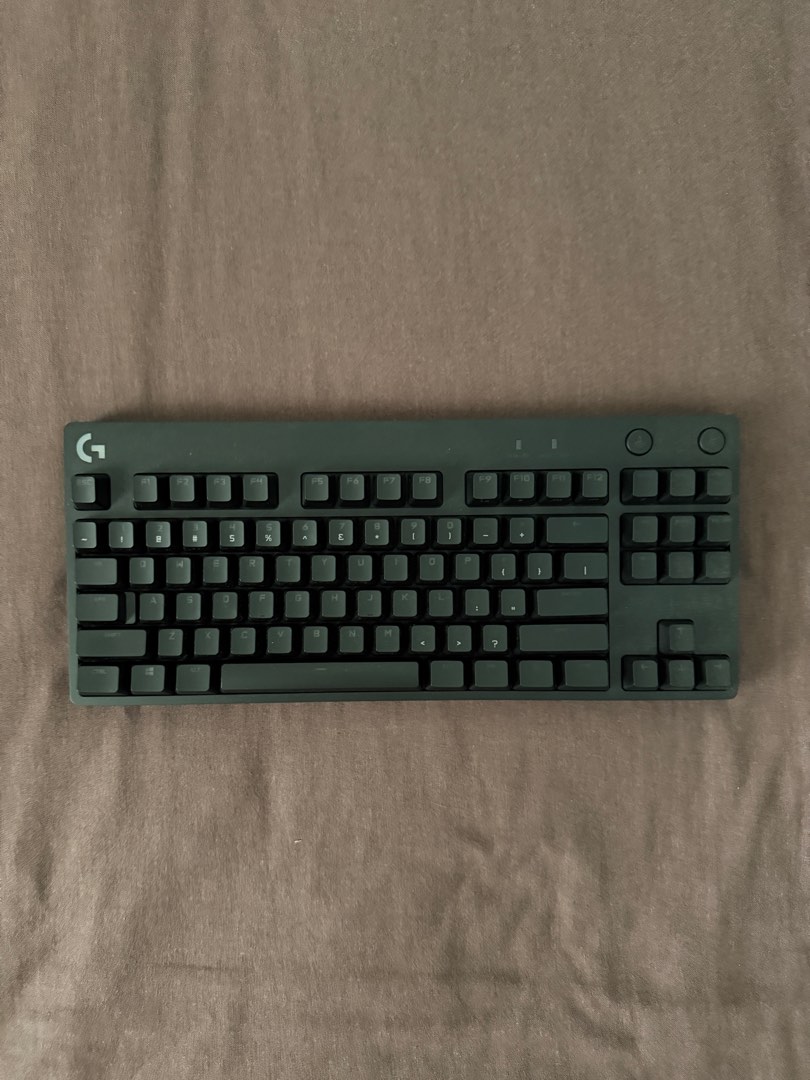 Logitech PRO Wired Tenkeyless Gaming Keyboard Mechanical Switches ...