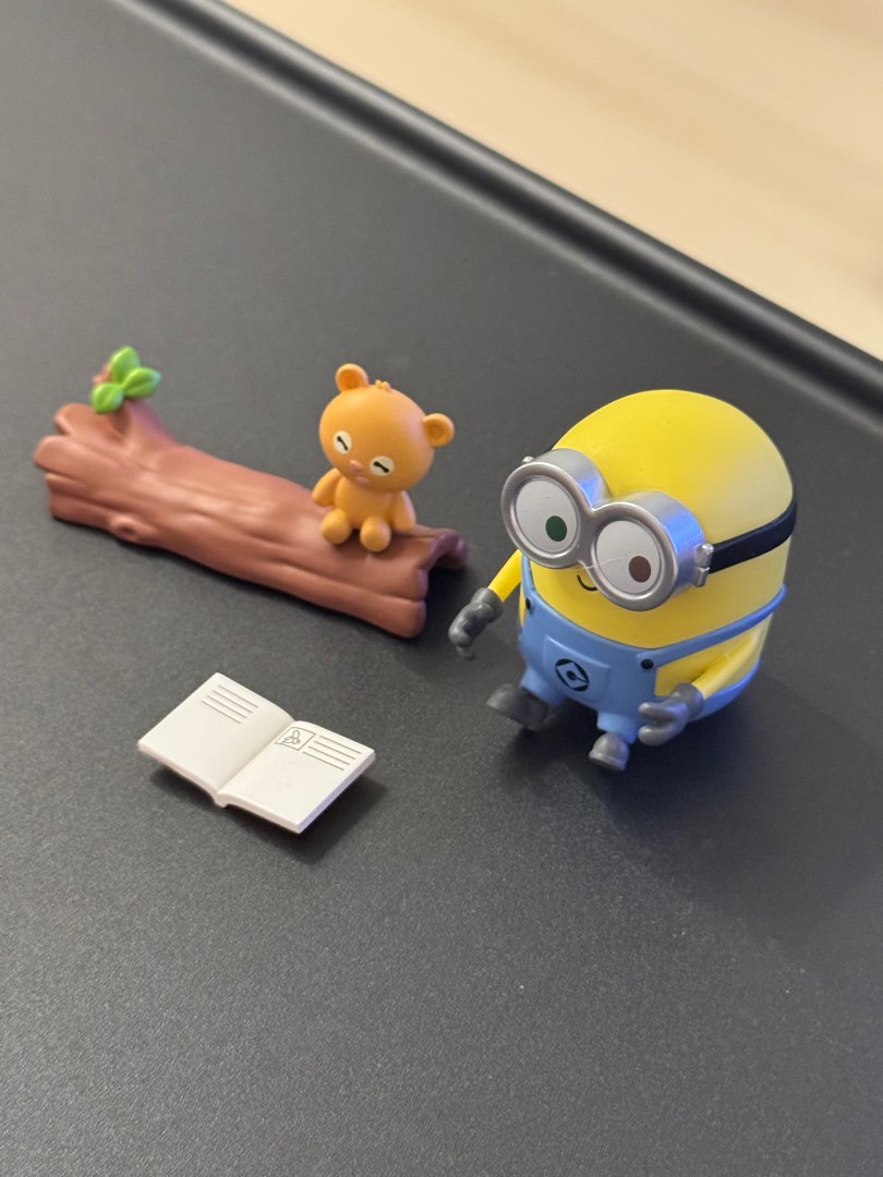 Pop mart minion display set (original), Hobbies & Toys, Toys & Games on ...