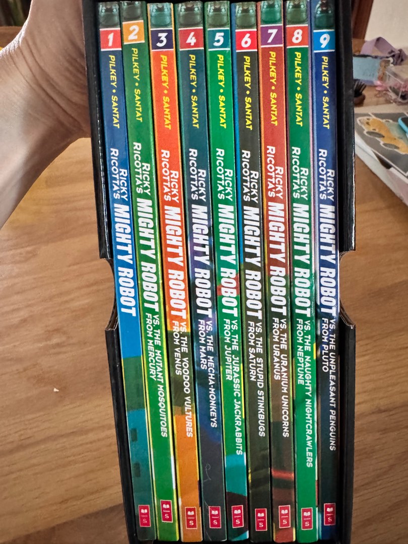 Ricky Ricotta’s Mighty robot box set, Hobbies & Toys, Books & Magazines ...