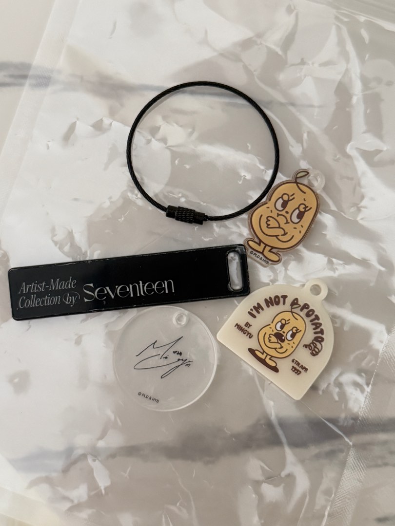 seventeen mingyu amc, Hobbies & Toys, Memorabilia & Collectibles, K ...