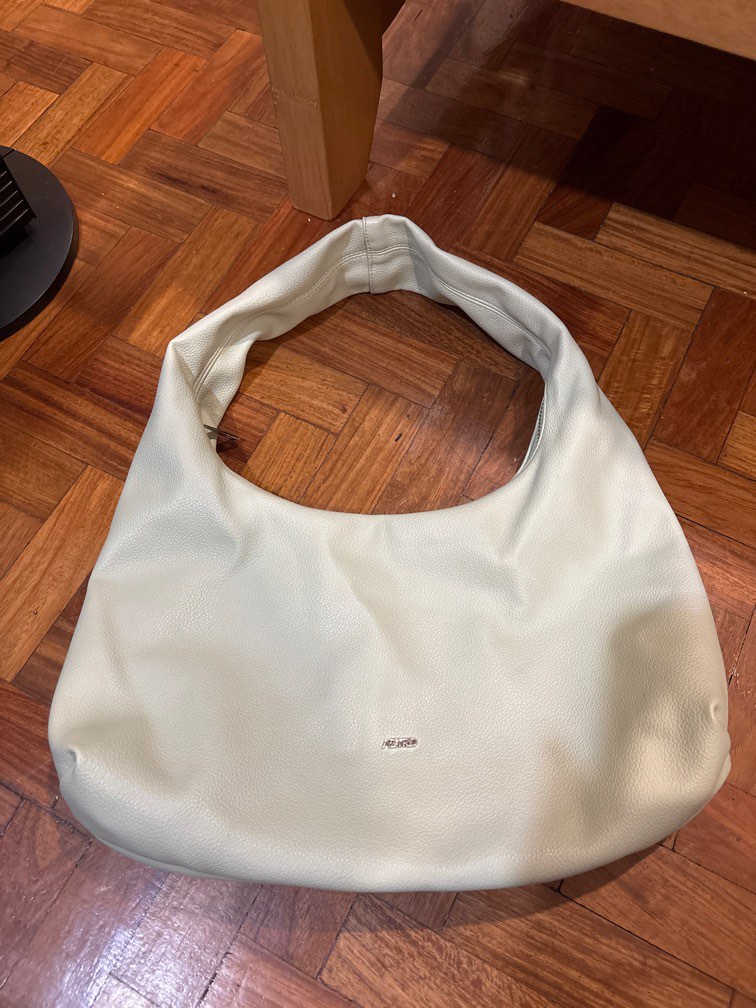 AZTRID Medium Hobo bag in light green, Women's Fashion, Bags & Wallets ...