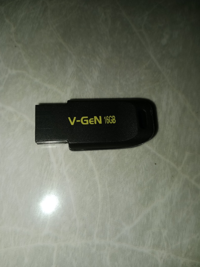 FLASHDISK V-GEN 16GB, Elektronik, Bagian Komputer & Aksesoris di Carousell
