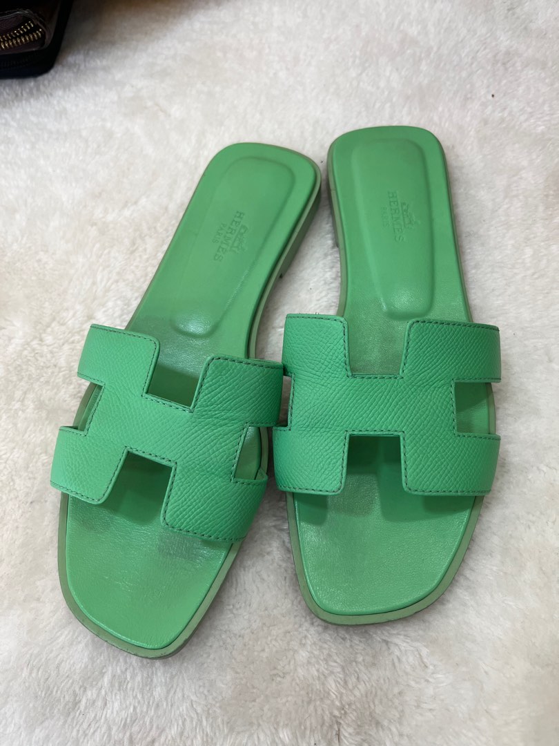 Hermes oran green, Women's Fashion, Footwear, Flats & Sandals on Carousell