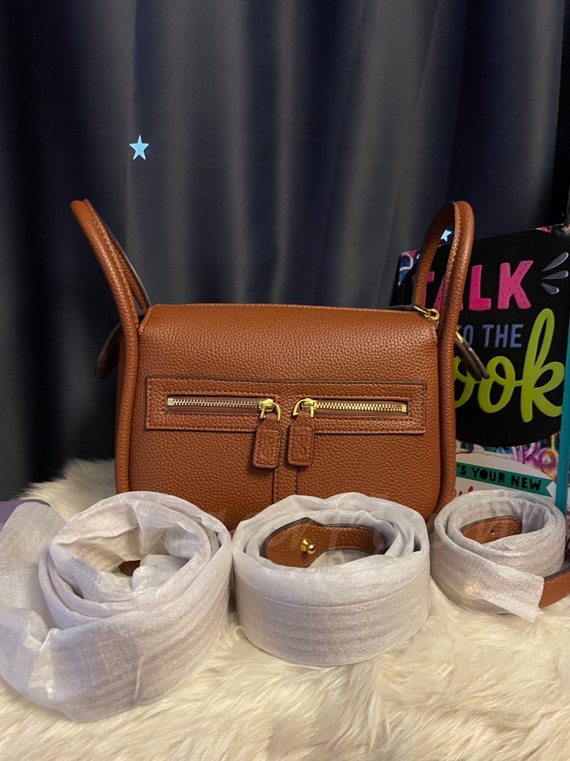 HOLB Zippy 22 Gold, Women's Fashion, Bags & Wallets, Cross-body Bags on ...