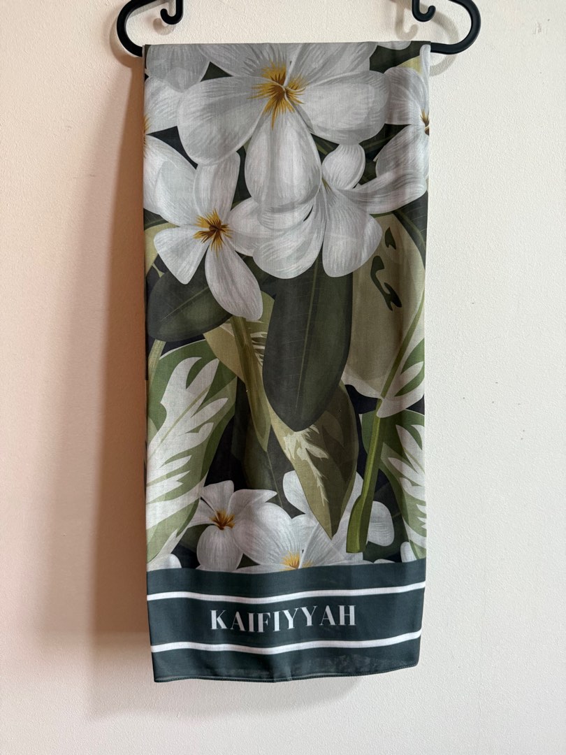 Kaifiyyah Bawal, Women's Fashion, Muslimah Fashion, Hijabs on Carousell