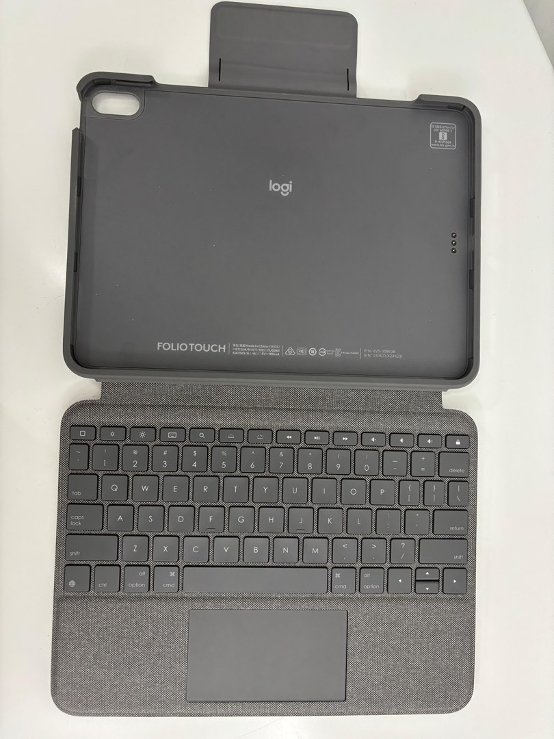 Logitech Folio Touch Backlit Keyboard Case, Mobile Phones & Gadgets ...