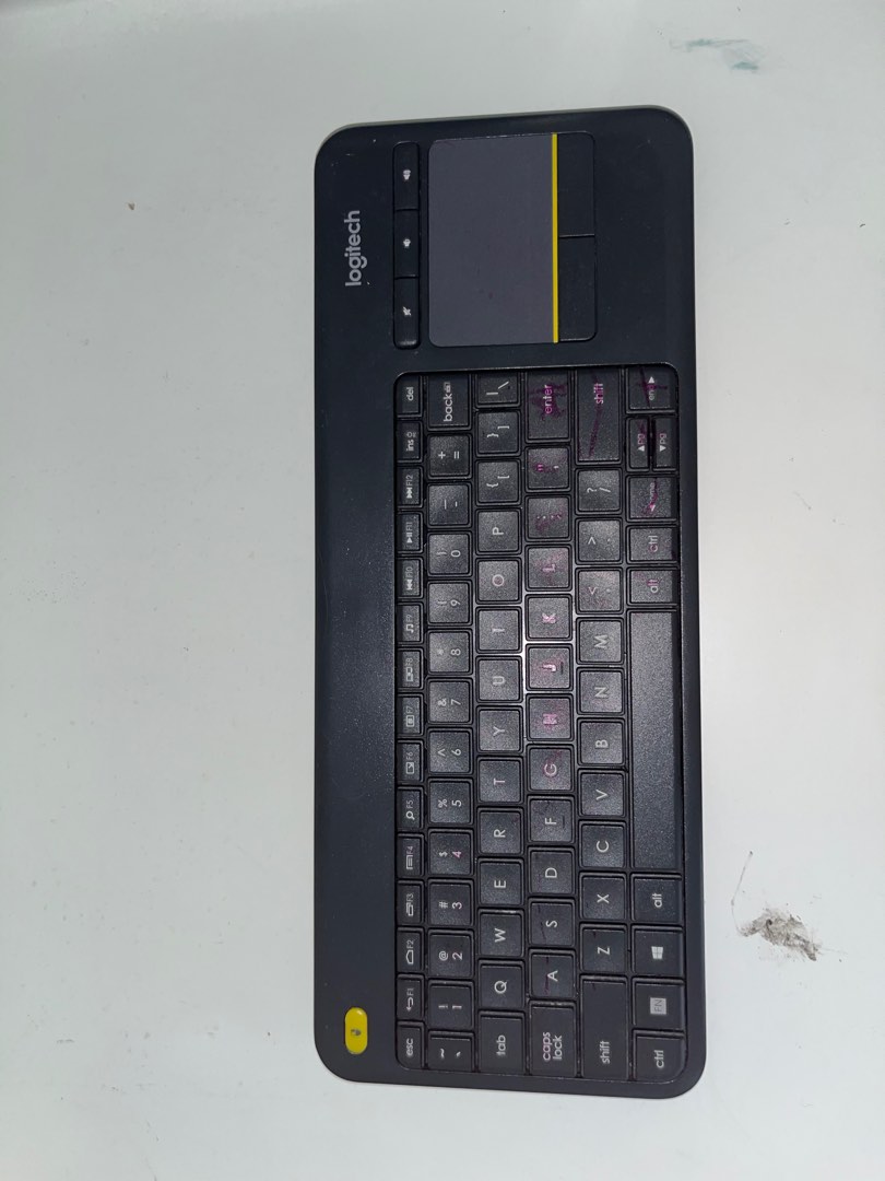 Logitech K400, Computers & Tech, Parts & Accessories, Computer Keyboard on Carousell