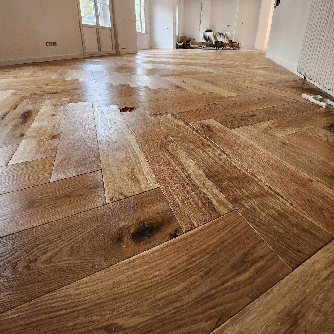Parquet wooden putty gap fill up , parquet polish, machine sanding ...