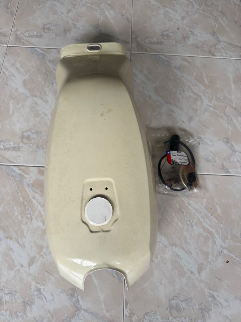 RXZ Tank White, Motorcycles, Motorcycle Accessories on Carousell