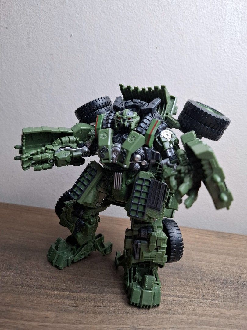 Studio Series 42 - Long Haul ( Transformers Revenge Of The Fallen) (1/8 ...