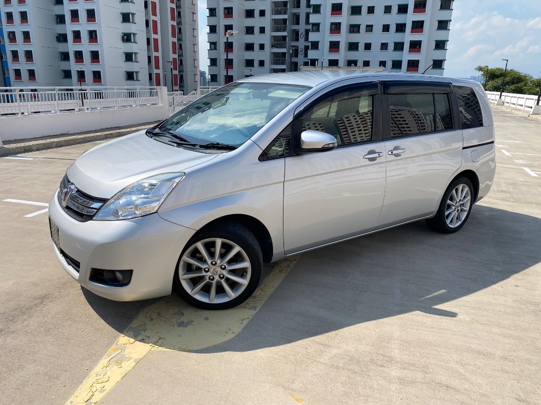 Toyota Isis Premium Model Auto, Cars, Used Cars on Carousell