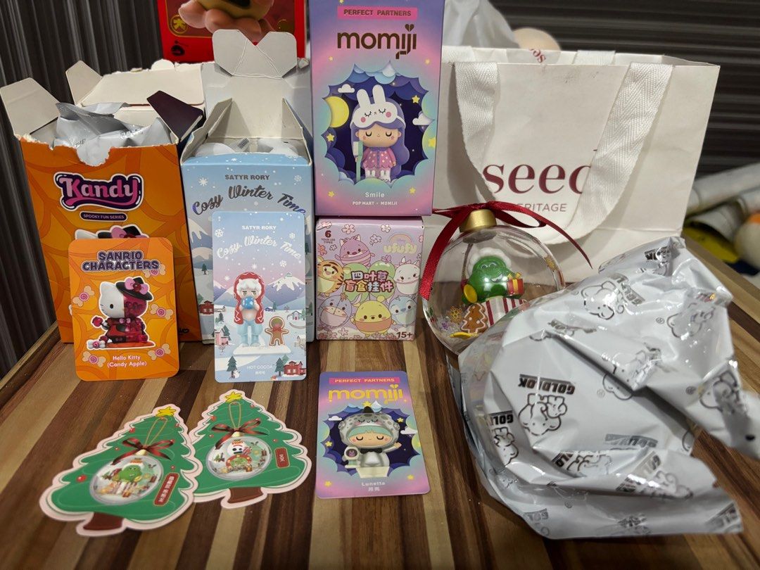 WTT/WTS -> Sanrio hello kitty toptoy blind box/satyr Rory popmart ...