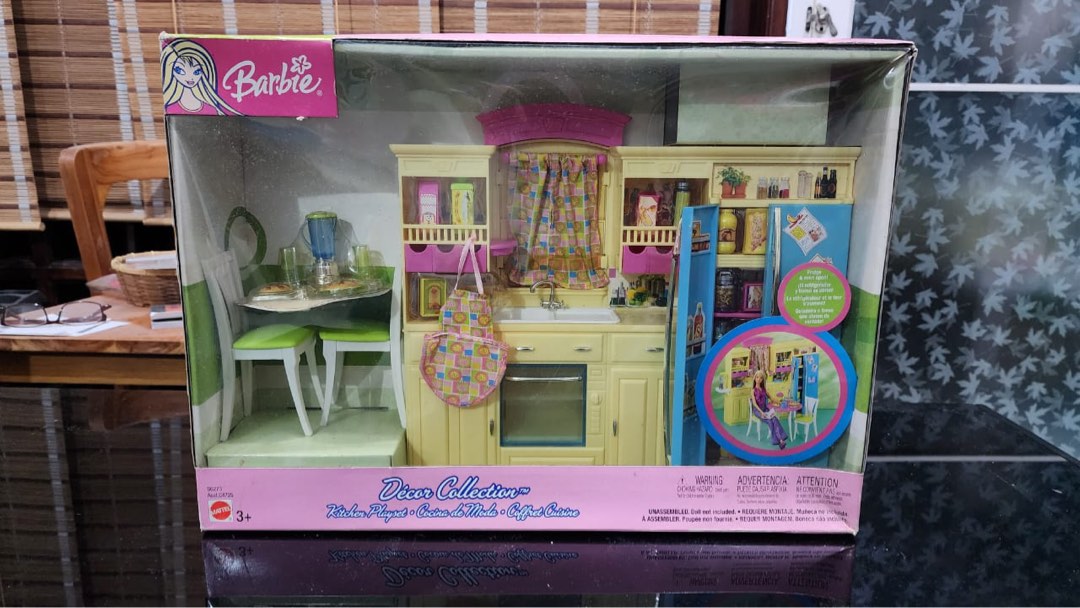 Barbie Kitchen Set Original, Bayi & Anak, Mainan & Baby Walker di Carousell