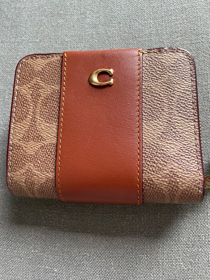 Coach Wallet, Women's Fashion, Bags & Wallets, Purses & Pouches on ...