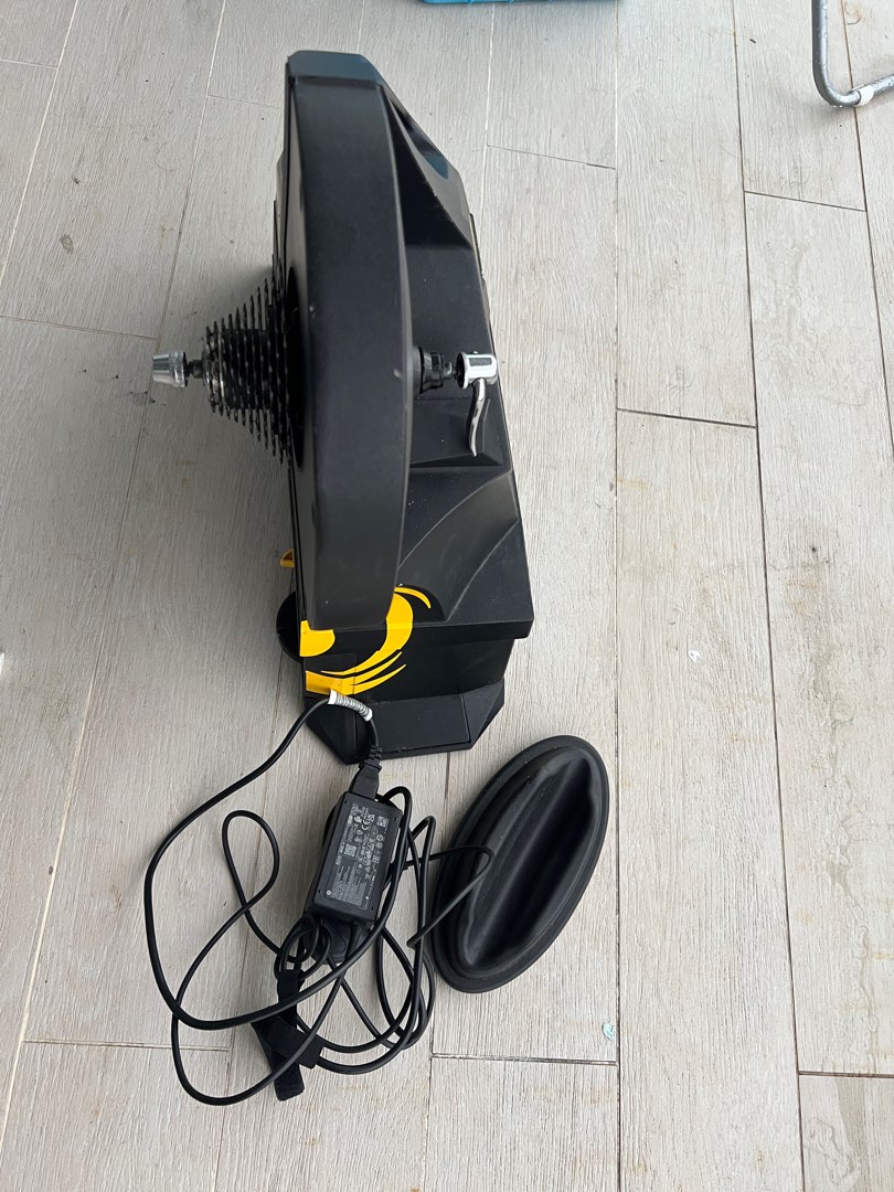 CycleOps Hammer Direct Drive indoor smart trainer, Sports Equipment ...