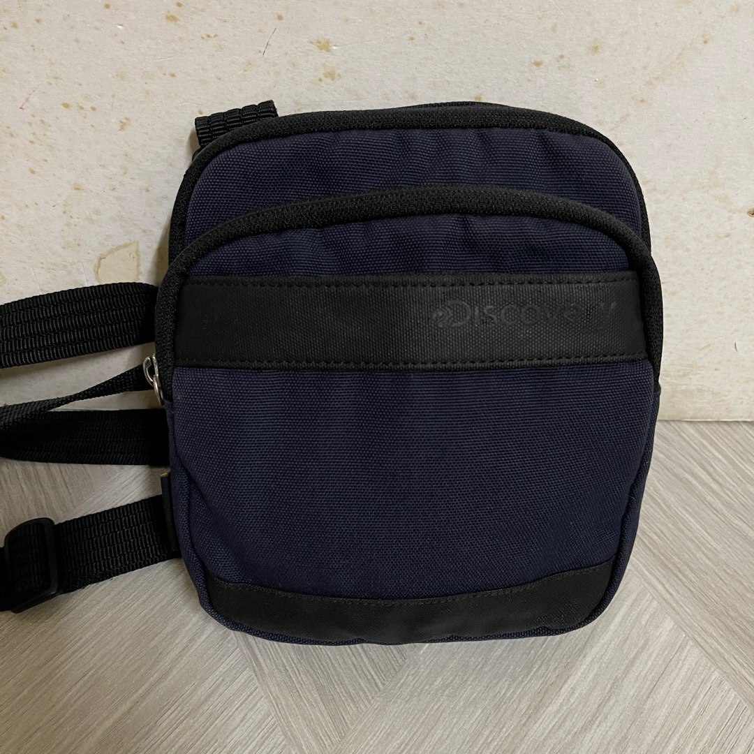 Discovery expedition sling bag, Men's Fashion, Bags, Sling Bags on ...